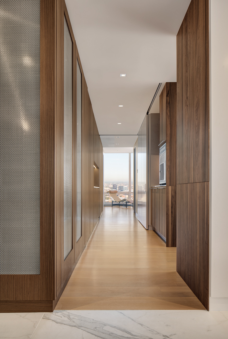 Banker Wire Mesh Performs Elegantly in Chicago Luxury...