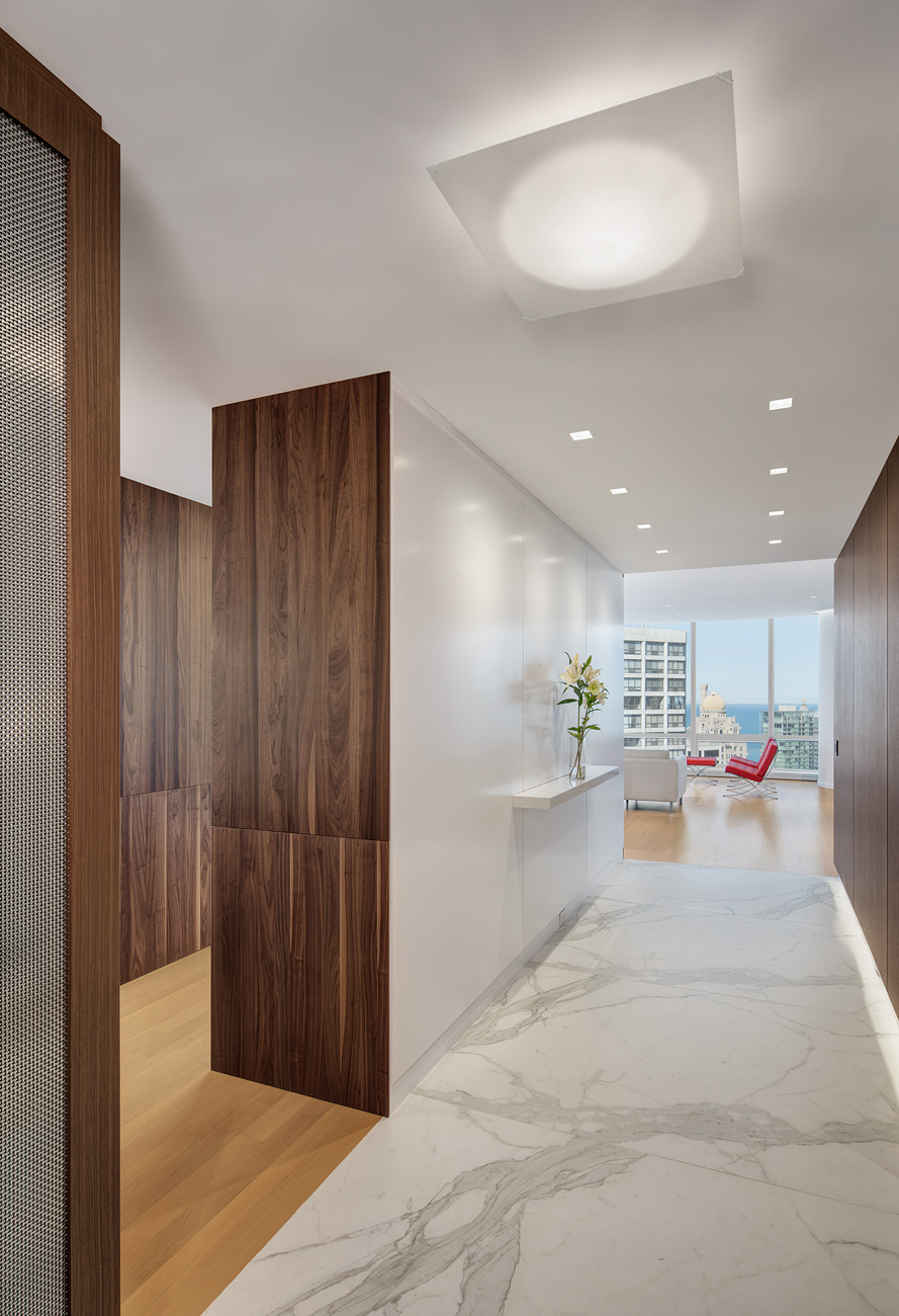 Banker Wire Mesh Performs Elegantly in Chicago Luxury...