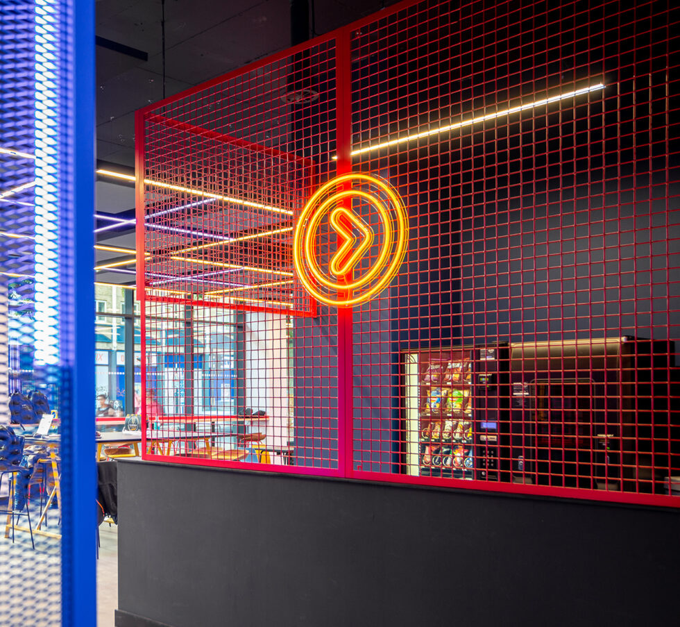 Banker Wire Mesh Adds Color to College Interior Design